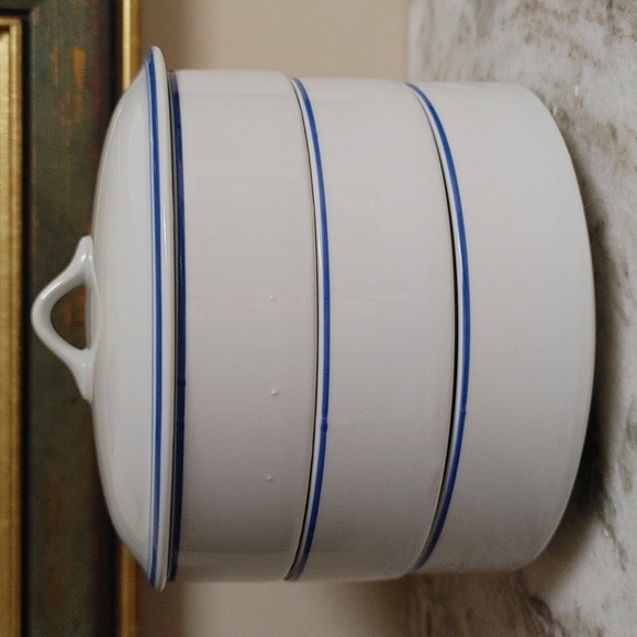 Vintage | Dining | Vintage 3 Stacking Serving Bowls Lid | Poshmark